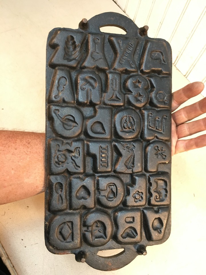 Vintage Cast Iron Corn Bread Pan Alphabet Blocks A through Z 7IN X 12IN ...