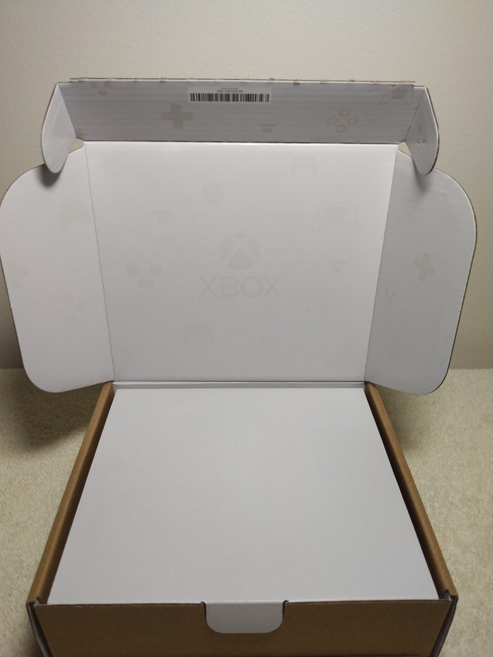 Xbox Wireless Controller – Fallout Pip-Boy Limited Edition In Hand ...