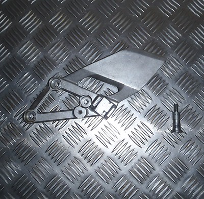 Honda 600 CBR PC25 - Platine Repose Pied AV G + vis de selecteur | eBay