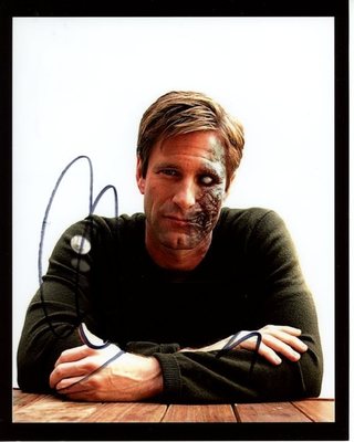 AARON ECKHART Signed 8x10 DARK KNIGHT RISES BATMAN HARVEY DENT TWO FACE ...