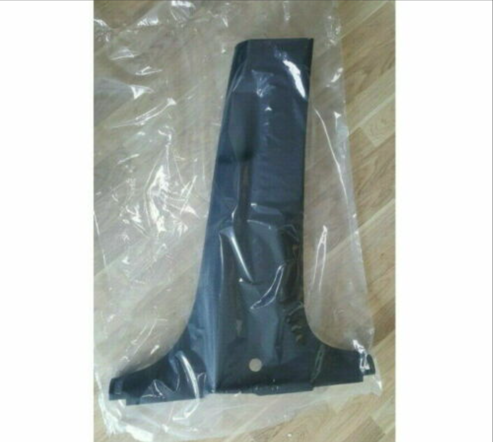 OEM 85845-M6000WK Black TRIM ASSY-CTR PILLAR LWR Right for Kia Forte ...