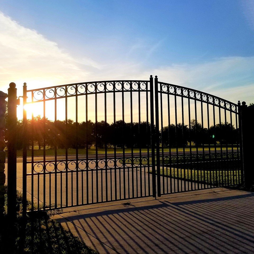 ALEKO Garden Yard Steel Dual Driveway Black Gate 16 ft x 6 ft Paris ...