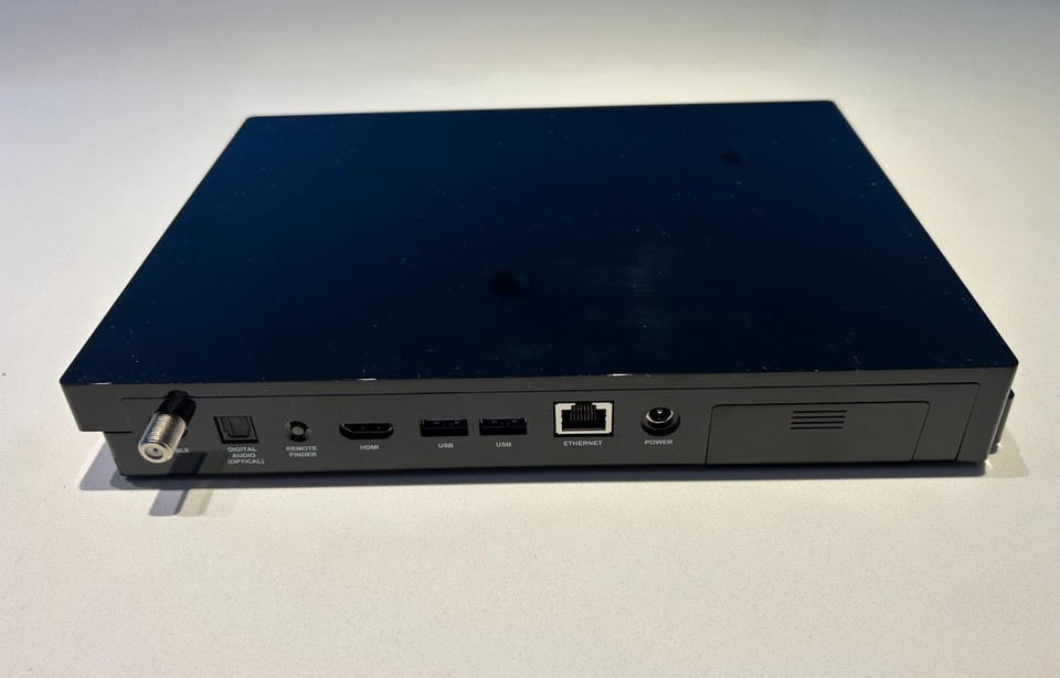 Gently Used TIVO EDGE MG3-R/ZP0J/0322/2000 DVR STREAMING MEDIA PLAYER w ...