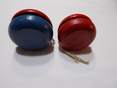 Lot 2 Wood Yo-Yo Red Fli Back Red Blue Whirl King Standard Model ...
