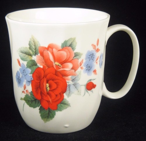Springfield Red Begonias & Blue Flowers Mug | eBay Australia