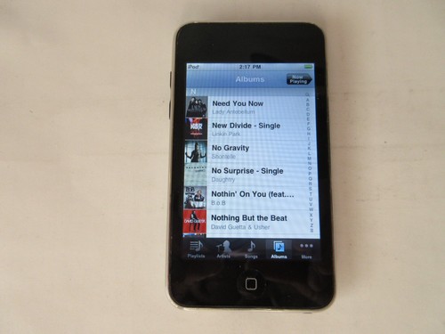 Apple iPod Touch 2nd Generation 8GB With (1018songs MC086LL) | eBay