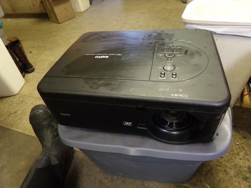 Sanyo PDG-DXT10L Pro XTrax Multiverse Projector w/ Lens *FREE SHIPPING ...