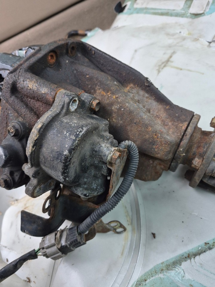 1996 - 2002 TOYOTA 4RUNNER REAR DIFFERENTIAL WITH E - LOCKER 4.10 | eBay