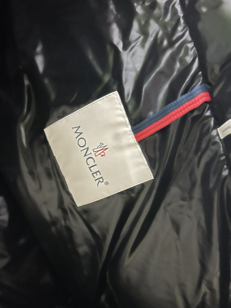 Moncler Moka Shiny Fitted Puffer Coat With Hood 00 | eBay Moncler Moka Shiny Fitted Puffer Coat With Hood 00 | eBay