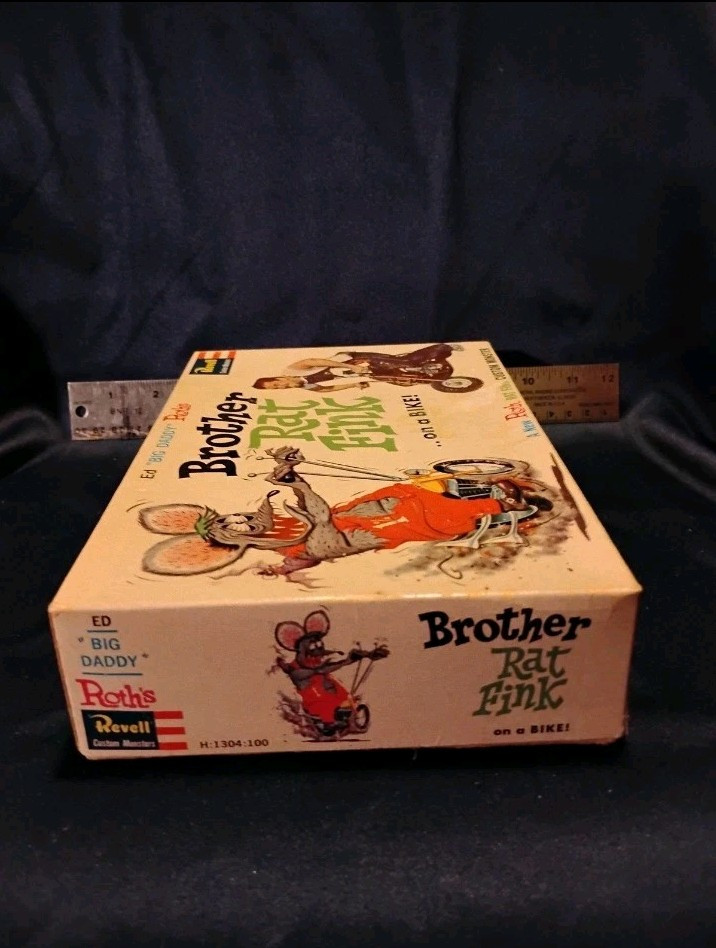 REVELL MODEL BROTHER RAT FINK ON A BIKE MODEL 1964 IN GLASS DISPLAY ...