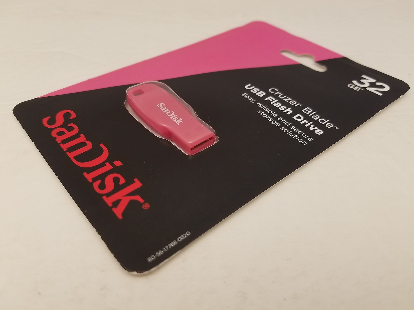 SanDisk Cruzer Blade USB Flash Drive | 32 GB | Pink | SDCZ50-032G-AW4P ...