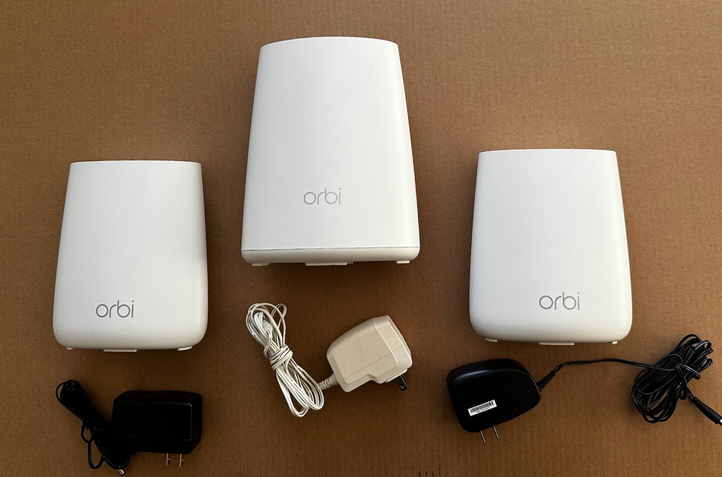 Lot of 3 NETGEAR Orbi 1 RBR40 Router & 2 RBS20 Satellite Home Mesh WiFi ...