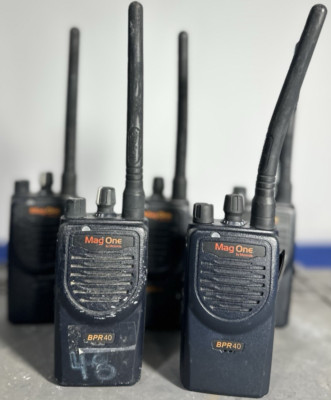 LOT of 5 Motorola Mag One BPR-40 VHF Portable Radios - Untested As-Is ...