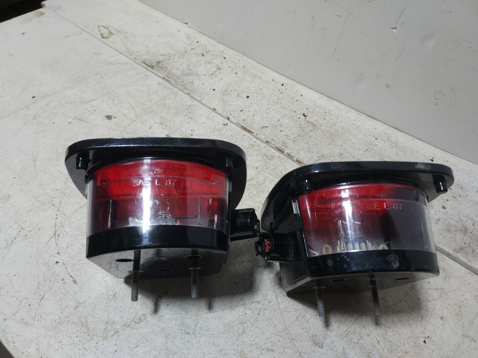 OEM Factory 2005-2020 Ford Tail Light Set Ford Cab & Chassis Truck ...