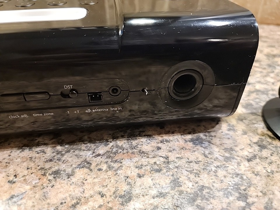 Apple iHome iH9 Speaker System Dock for iPod-Alarm Clock FM/AM Radio ...