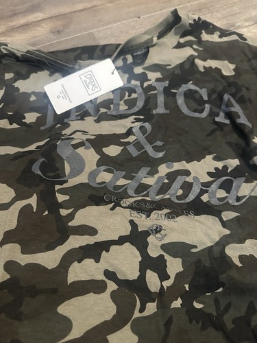 Crooks & Castles T-Shirt Men’s Large Camouflage Short Sleeve Crew Neck ...