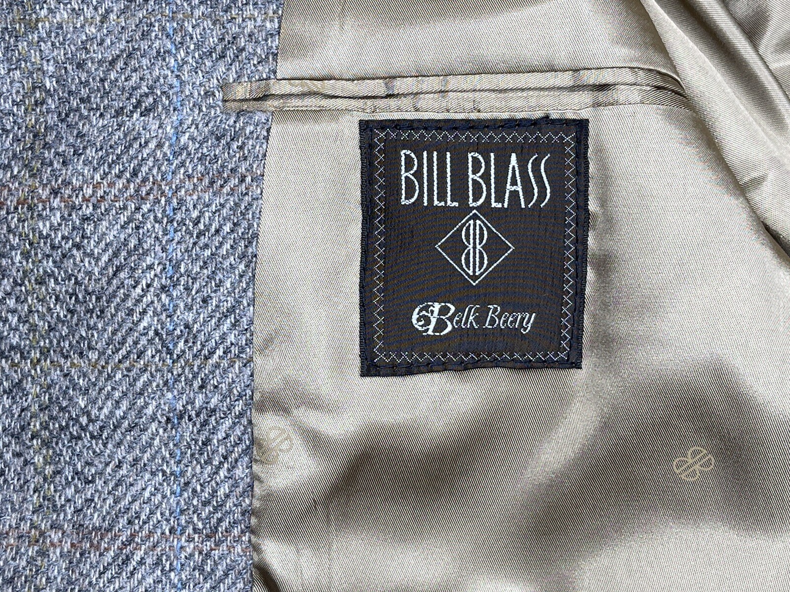 Bill Blass 41R Tan Herringbone Tweed Elbow Patch 100%… - Gem
