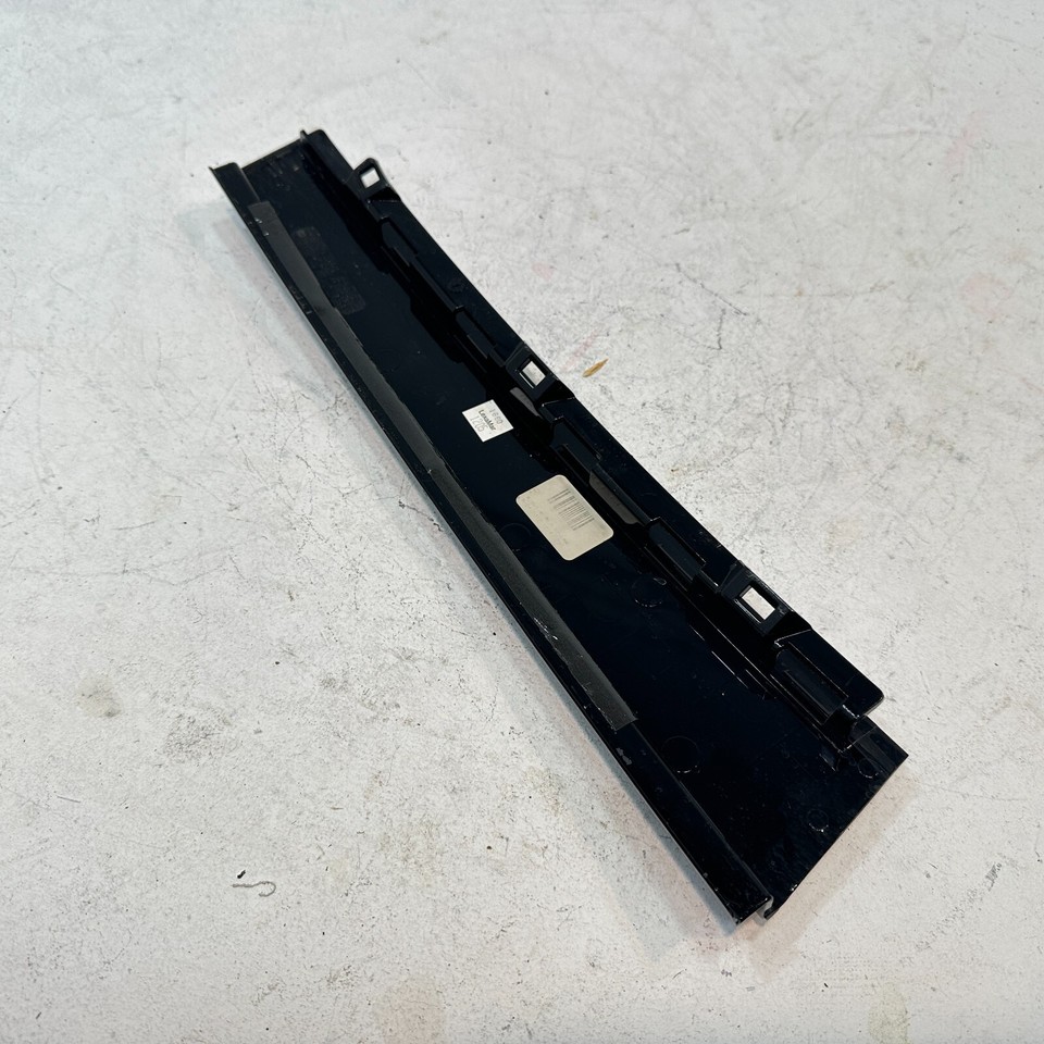 12-18 Volkswagen Passat SE Rear Right Door Window B Pillar Applique ...