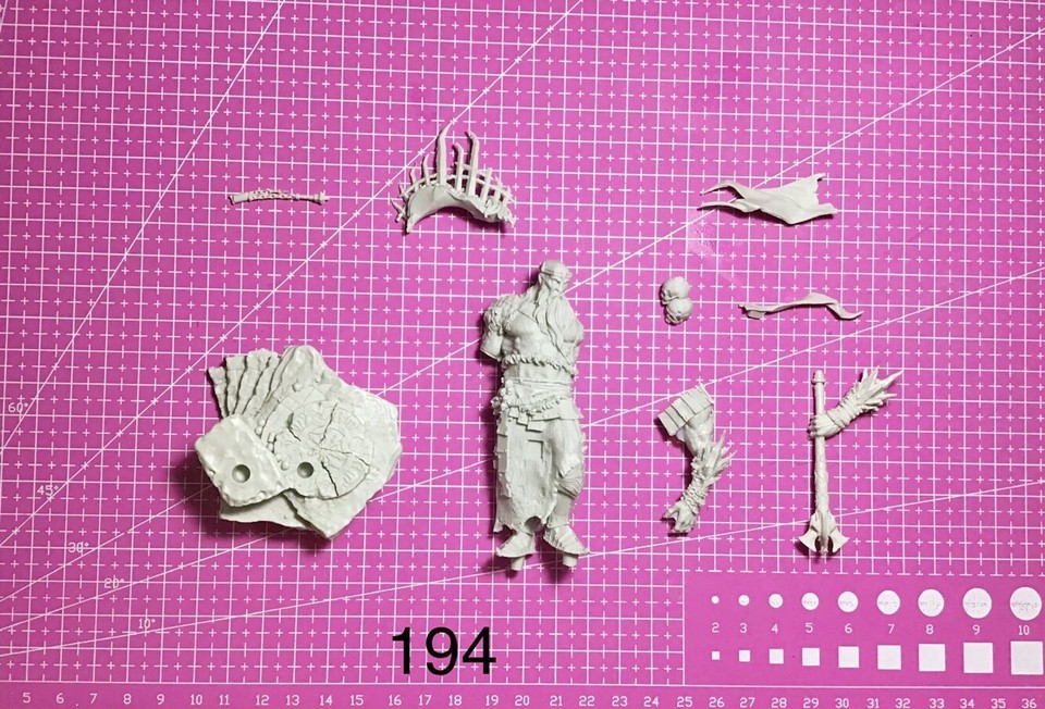 1/18 resin figures model H/90mm Barbarian Warrior W/Base Unassembled ...