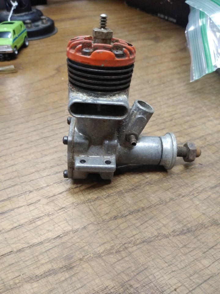 Vtg McCoy 19 Red Head RC Model Airplane Gas Engine 2 Stroke w ...