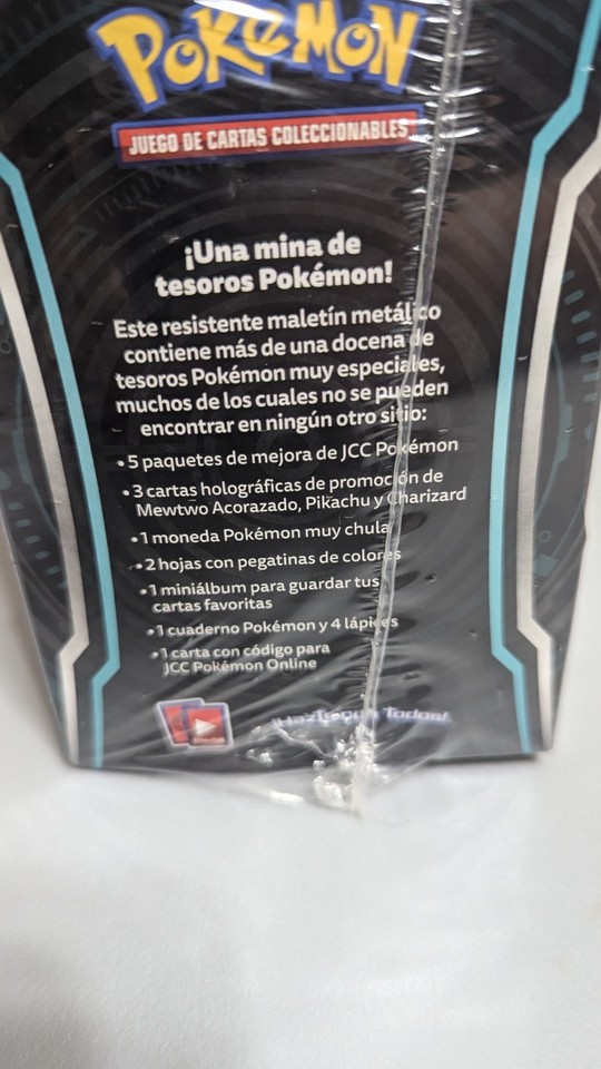 Pokémon 2019 Collectors Tin Armored Mewtwo Charizard Pikachu Promo ...