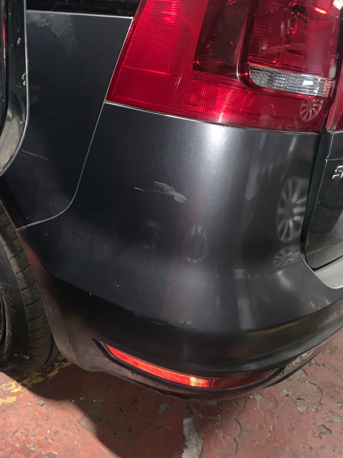 VW SHARAN 2010 - 2017 REAR BUMPER + SPOILER COLOUR CODE: LR7H | eBay UK