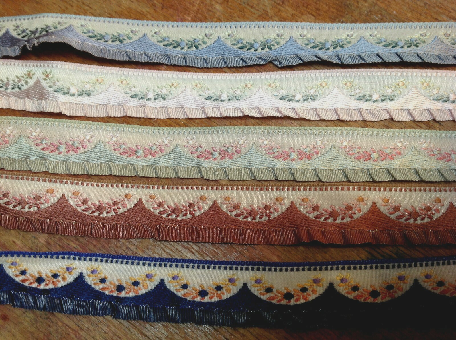 vintage embroidered ruffle lip rayon silk 5/8" trim 1yd made in France ...