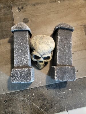 Halloween mini skull columns scary Decor figure lawn | eBay