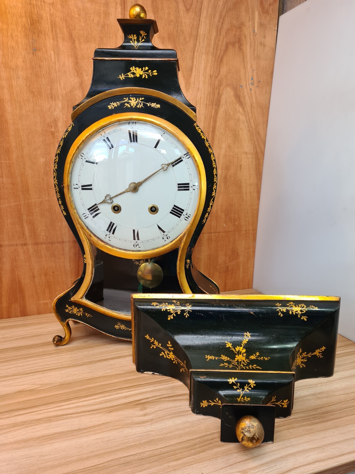 Handsome 18c Neuchatel Quarter Striking Boulle Bracket Clock With ...