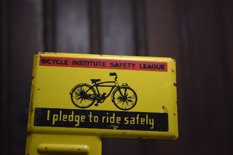 1950s BICYCLE SAFETY LEAGUE PLEDGE TO RIDE SAFELY PAINTED METAL TOPPER ...
