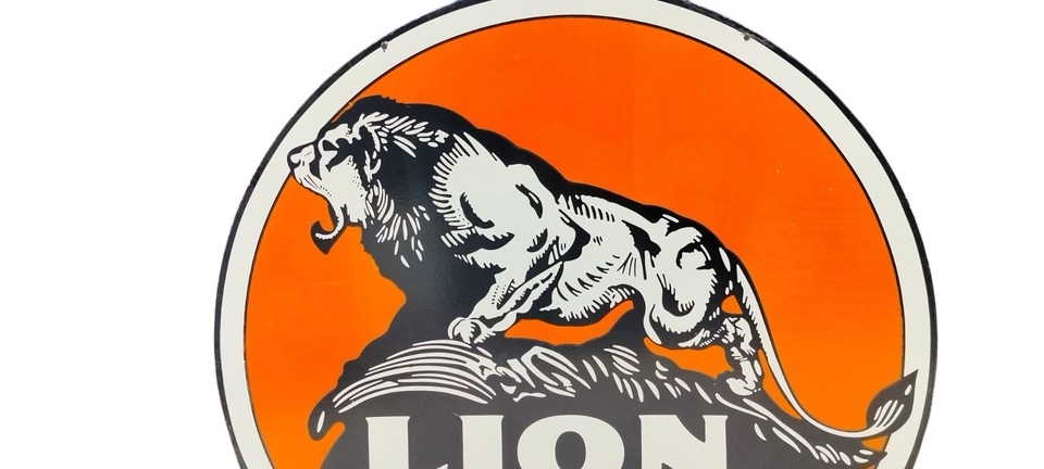 LION OILS GAS AND OIL PORCELAIN ENAMEL SIGN 48 INCHES OR 4 FEET DSP ...
