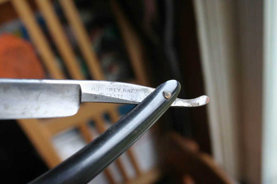 Vintage J.R. Torrey Razor Co. Straight Razor Worcester Mass 5/8" Wide ...