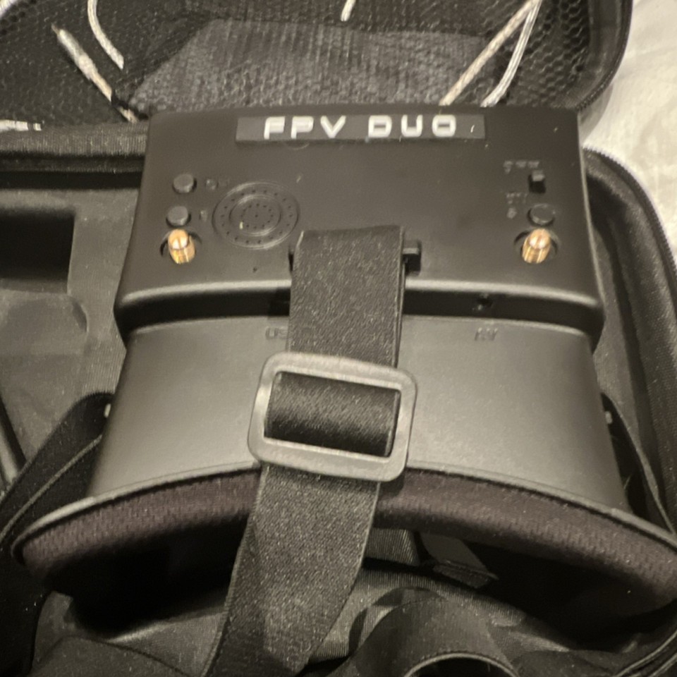 FPV DUO Drone Goggles and Remote Controller Set with Carrying Case ...