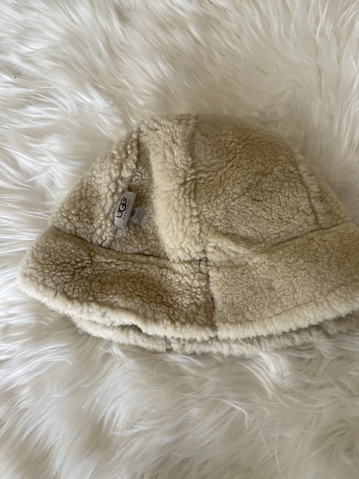 UGG Sheraling Sheep Skin Bucket Hat Leather Tan Desig… - Gem