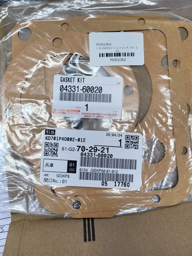New Genuine Toyota ( 04331-60020 ) Transmission overhaul gasket kit ...