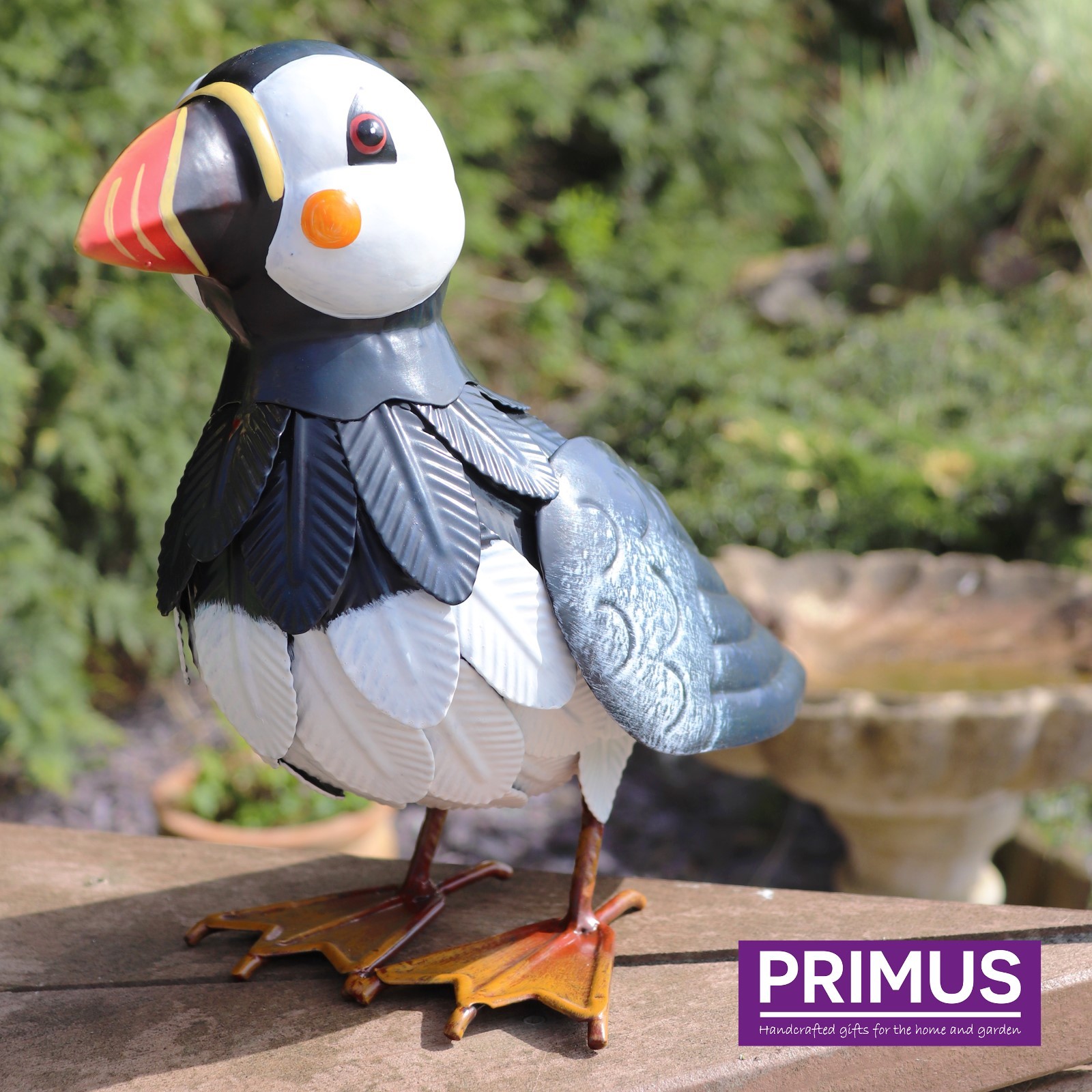 Lovely Lifelike Hand Crafted Metal Puffin Garden Patio Bird Ornament ...
