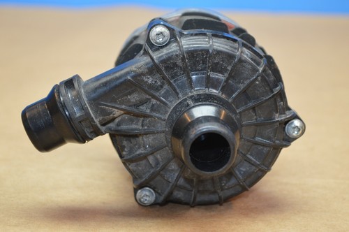 2016 C190 MERCEDES GTS AMG SECONDARY COOLANT AUXILIARY AUX WATER PUMP ...