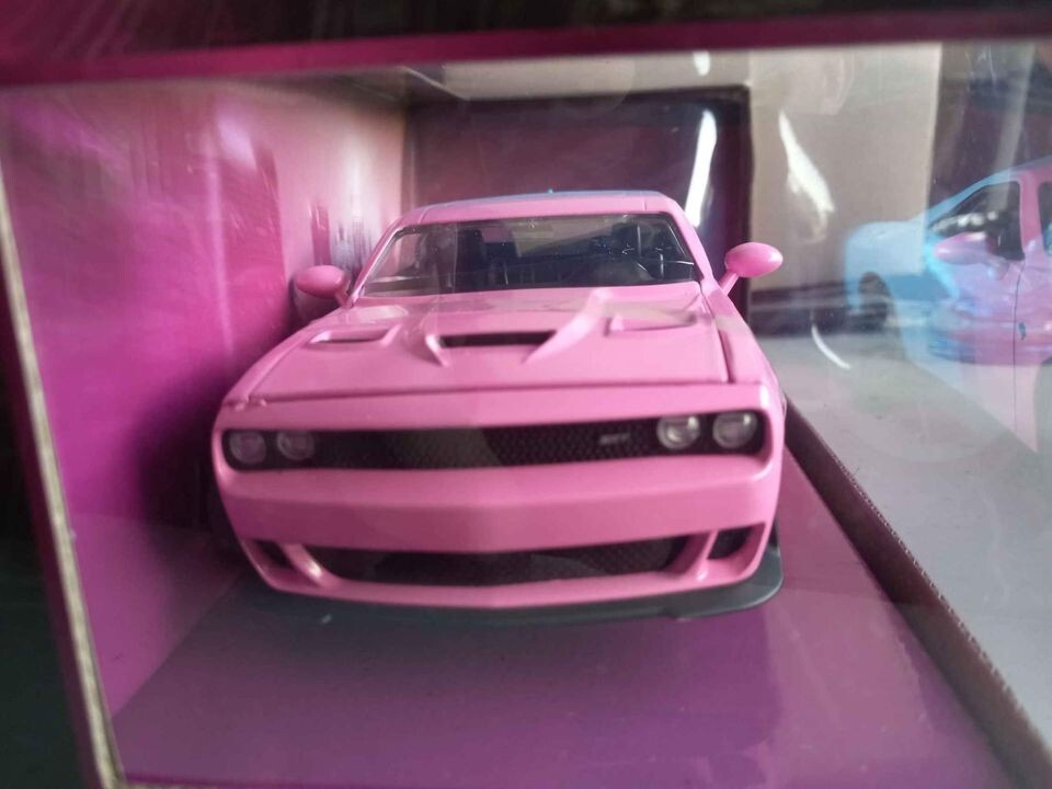 NEW JADA 1:24 DIECAST PINK SLIPS '15 2015 DODGE CHALLENGER SRT HELLCAT ...