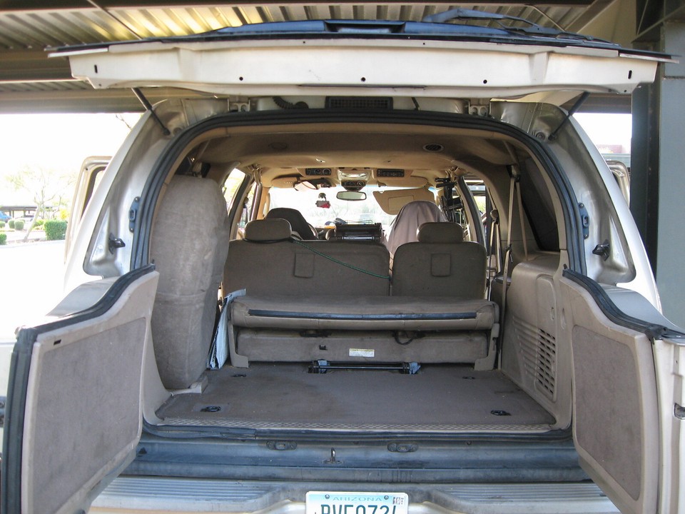 FORD EXCURSION 3RD ROW TAN SEAT FITS 2000-2005 In Very Good Shape | eBay