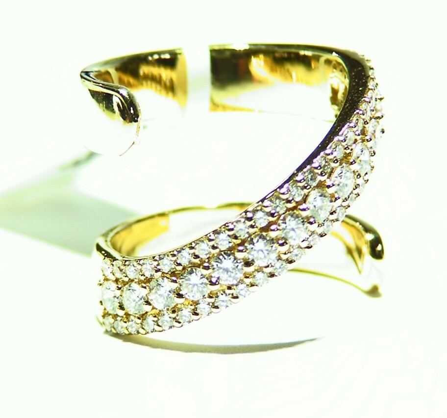 Classic Italian Design 18K Gold Natural Round Cut Diamond Wedding Ring ...