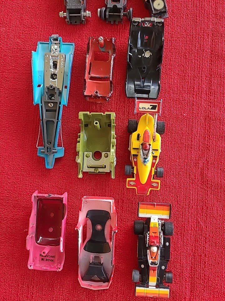 VINTAGE SLOT CARS LOT - AFX - BODY- PARTS - AURORA - T JET JUNK YARD ...