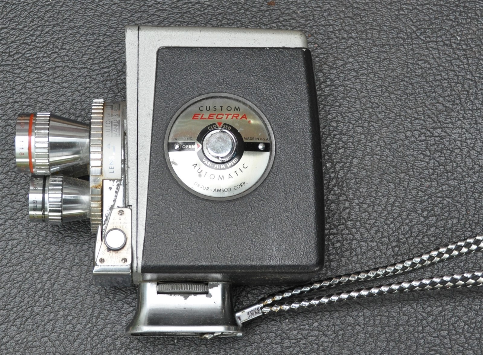 DeJUR CUSTOM ELECTRA VINTAGE 8MM MOVIE CAMERA TURRET LENS IN CASE GOOD ...