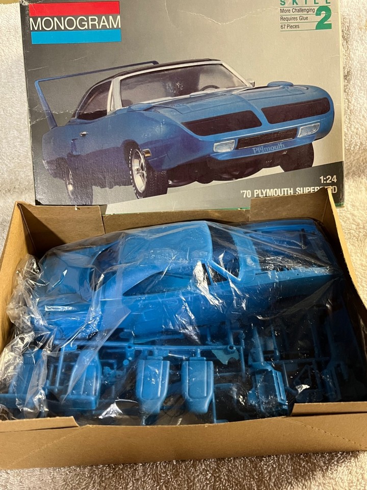 Monogram model kit 1970 Plymouth Superbird-opened to take photos | eBay
