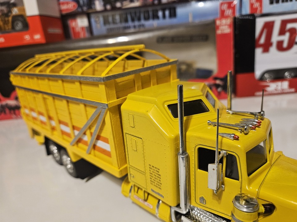 Kenworth W900 Aerodine Torton Con Carroseria De Madera Hecha A Mano ...