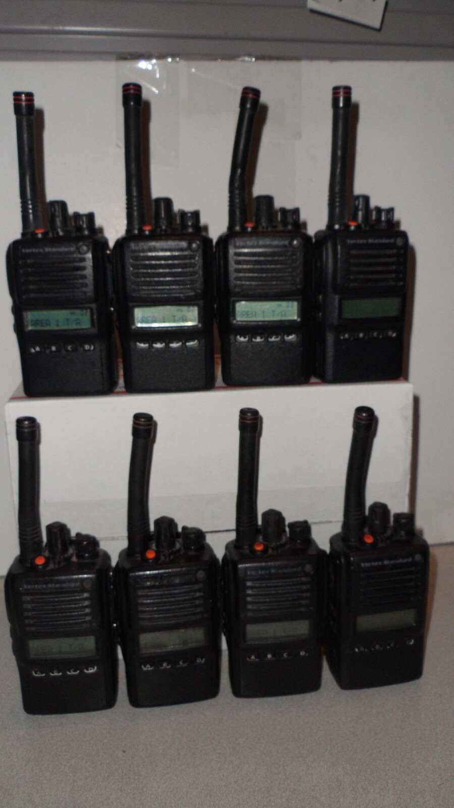 Lot of 8 VX Standard VX-824-G7-5 UHF 450-512 MHz 5w Two Way Radios w ...