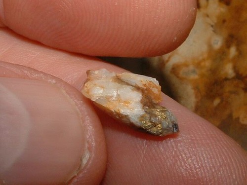 RUSTY GOLD QUARTZ SPECIMEN .58 GRAM | eBay