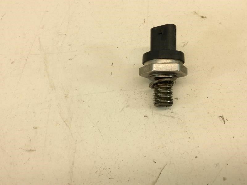 BMW 2 F23 Oil Pressure Sensor 12618614494 8614494 2015 OEM for sale ...