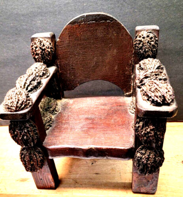 ANTIQUE TRAMP ART FINE SMALL 6 X8 INCH CHAIR-UNIQUE | eBay