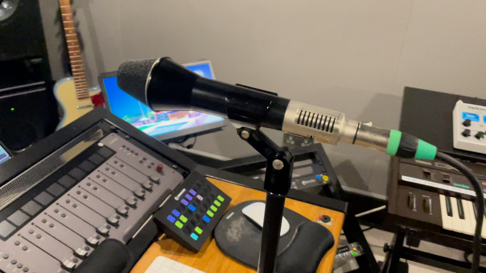 Vintage AKG D202 E1 Two-way cardioid dynamic microphone w. original ...