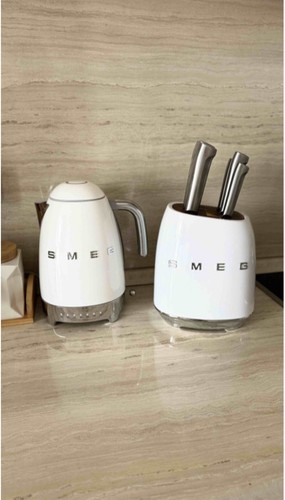 SMEG Electric Kettle with chrome-plated stainless steel handle (white ...